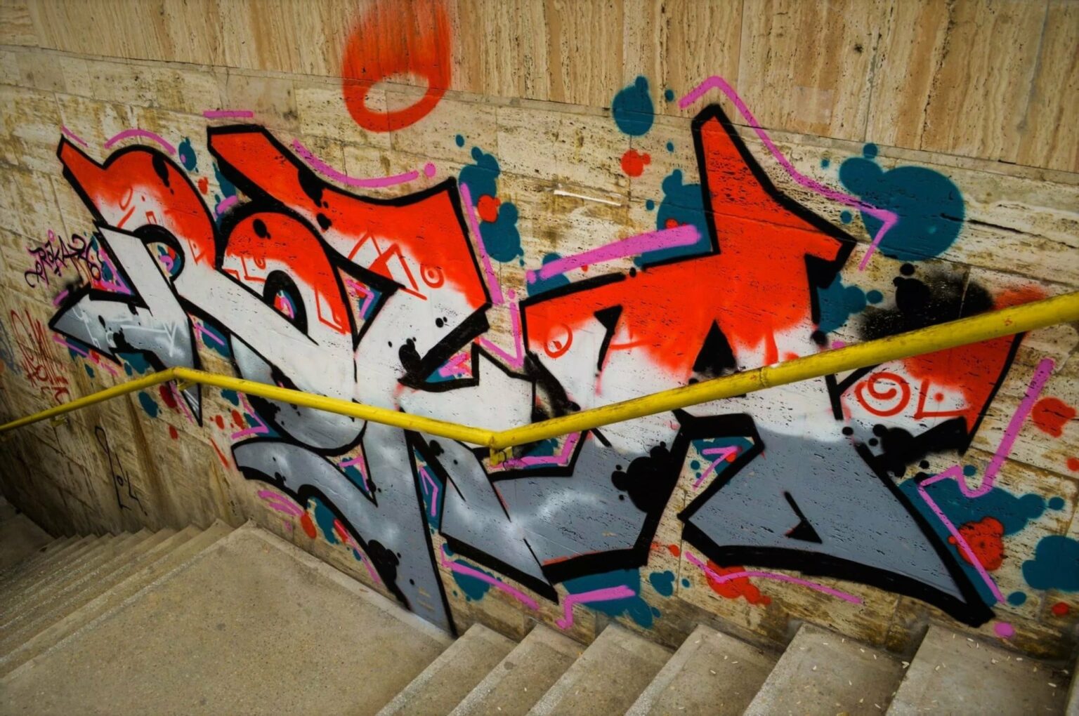 A intrat în vigoare noua Lege Graffiti. Cât de mari sunt amenzile şi ce ...